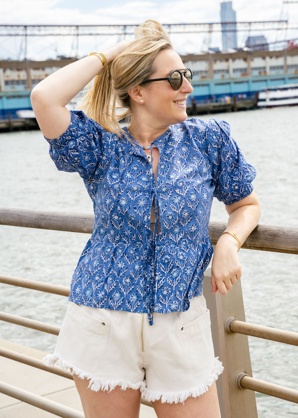 Navy Brooke Top – chakeris